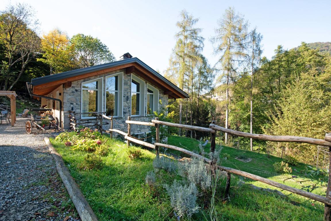 200 평방 미터 코티지 (자연 속의 작은 별장) ∙ 침실 5개 ∙ 게스트 10명 - 코모 호수