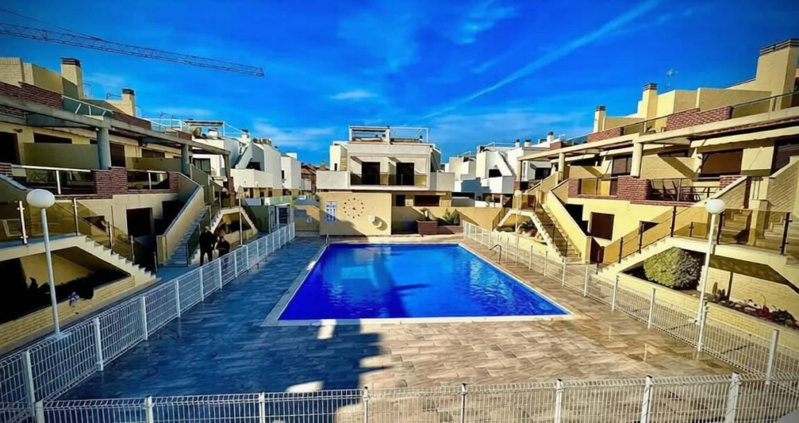 85 M² Apartment ∙ 3 Bedrooms ∙ 6 Guests - Cabo Roig