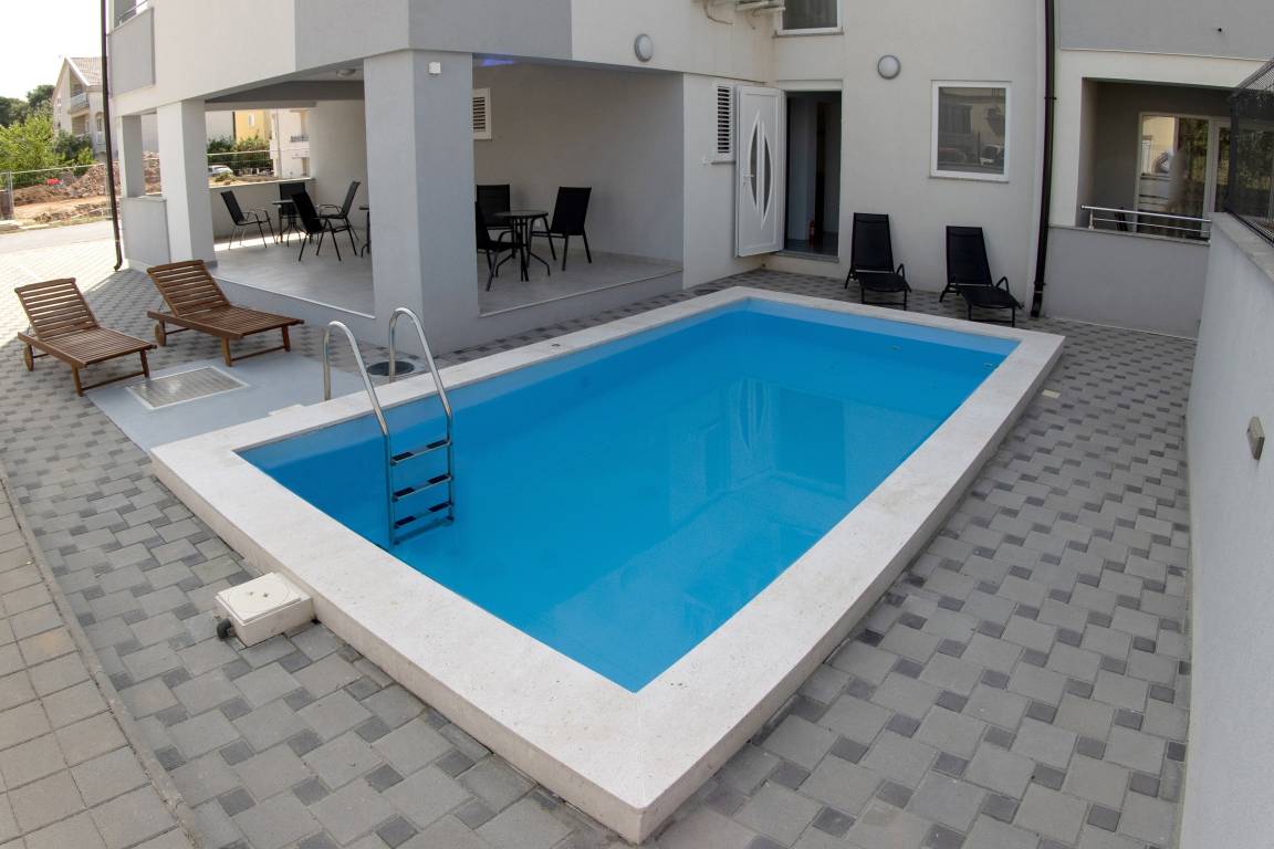 38 M² Ferienwohnung ∙ 1 Schlafzimmer ∙ 4 Gäste - Murter