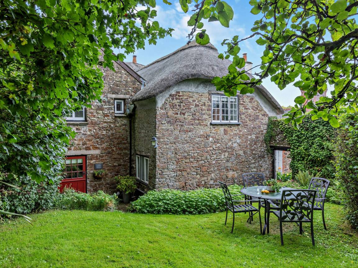 Cottage ∙ 2 Bedrooms ∙ 4 Guests - Barnstaple