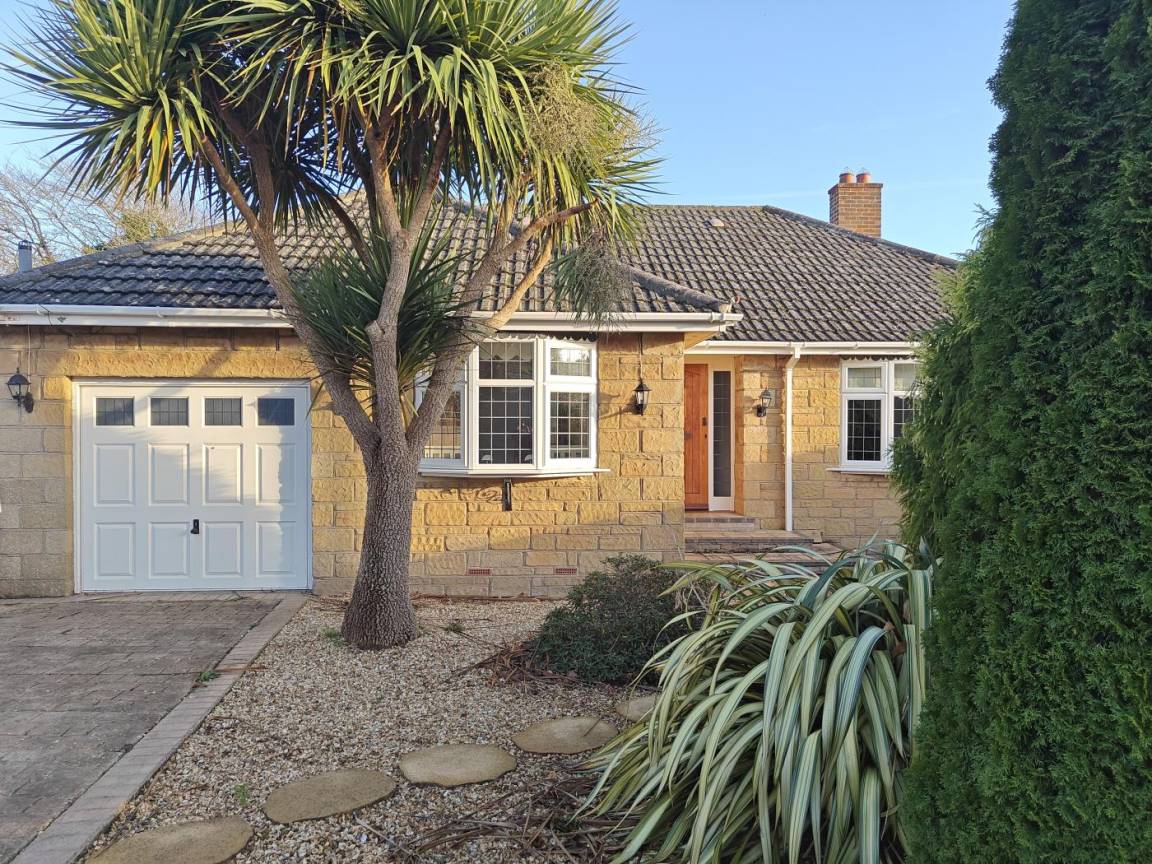 Cottage ∙ 2 Bedrooms ∙ 4 Guests - Lymington