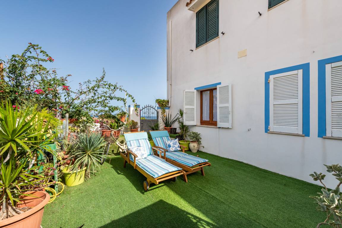 35 M² Huis ∙ 1 Slaapkamer ∙ 4 Gasten - Calasetta