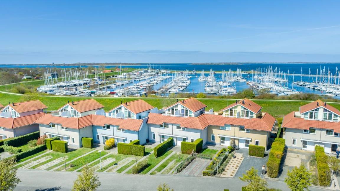 125 M² Ferienhaus ∙ 4 Schlafzimmer ∙ 8 Gäste - Brouwershaven