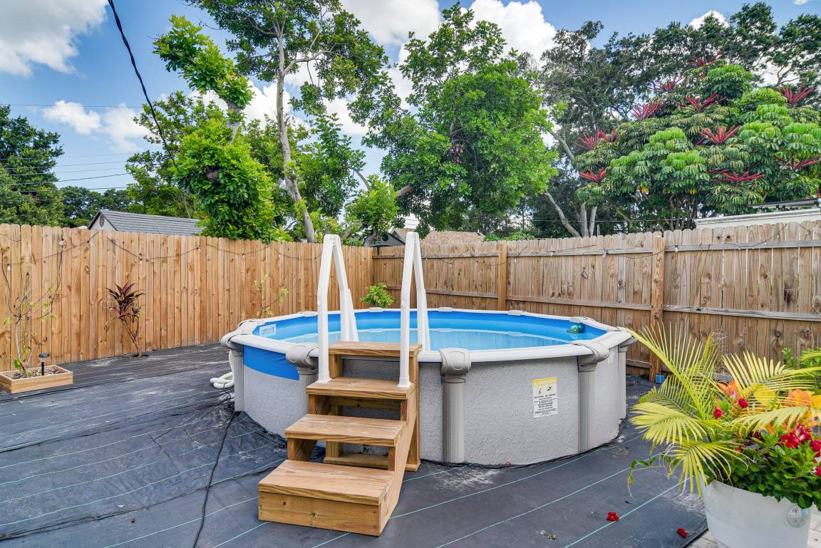 130 M² House ∙ 4 Bedrooms ∙ 8 Guests - St. Petersburg, FL