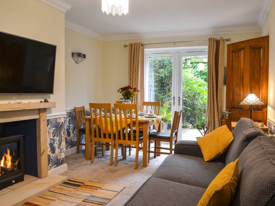 Cottage ∙ 3 Bedrooms ∙ 6 Guests - Filey