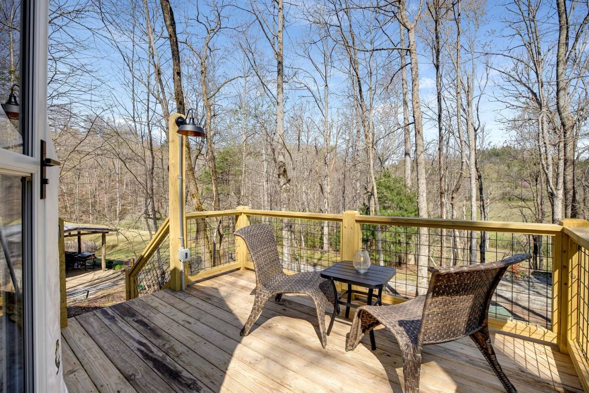 Camping-unterkunft ∙ 1 Schlafzimmer ∙ 4 Gäste - Brevard, NC