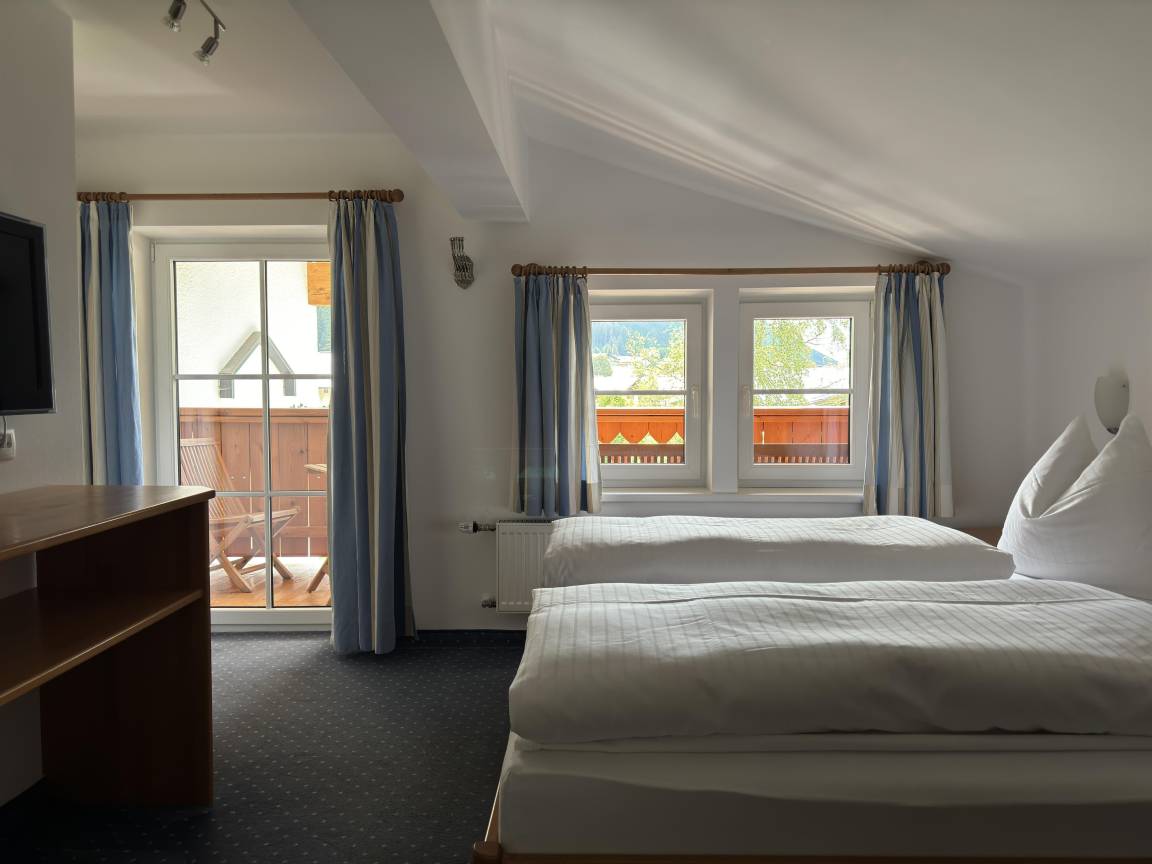 60 M² Ferienwohnung ∙ 2 Schlafzimmer ∙ 5 Gäste - Filzmoos