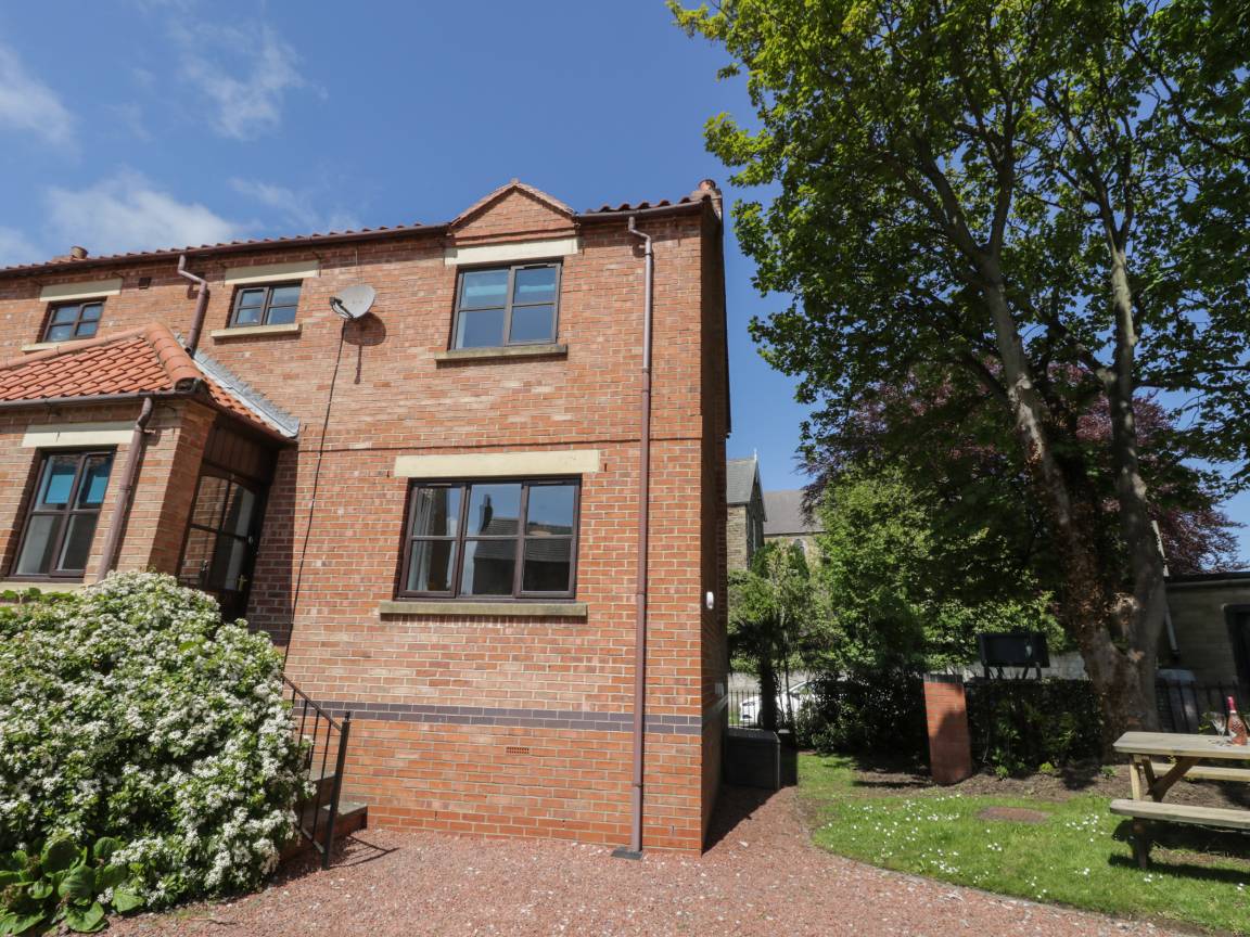 Cottage ∙ 3 Bedrooms ∙ 5 Guests - Sandsend