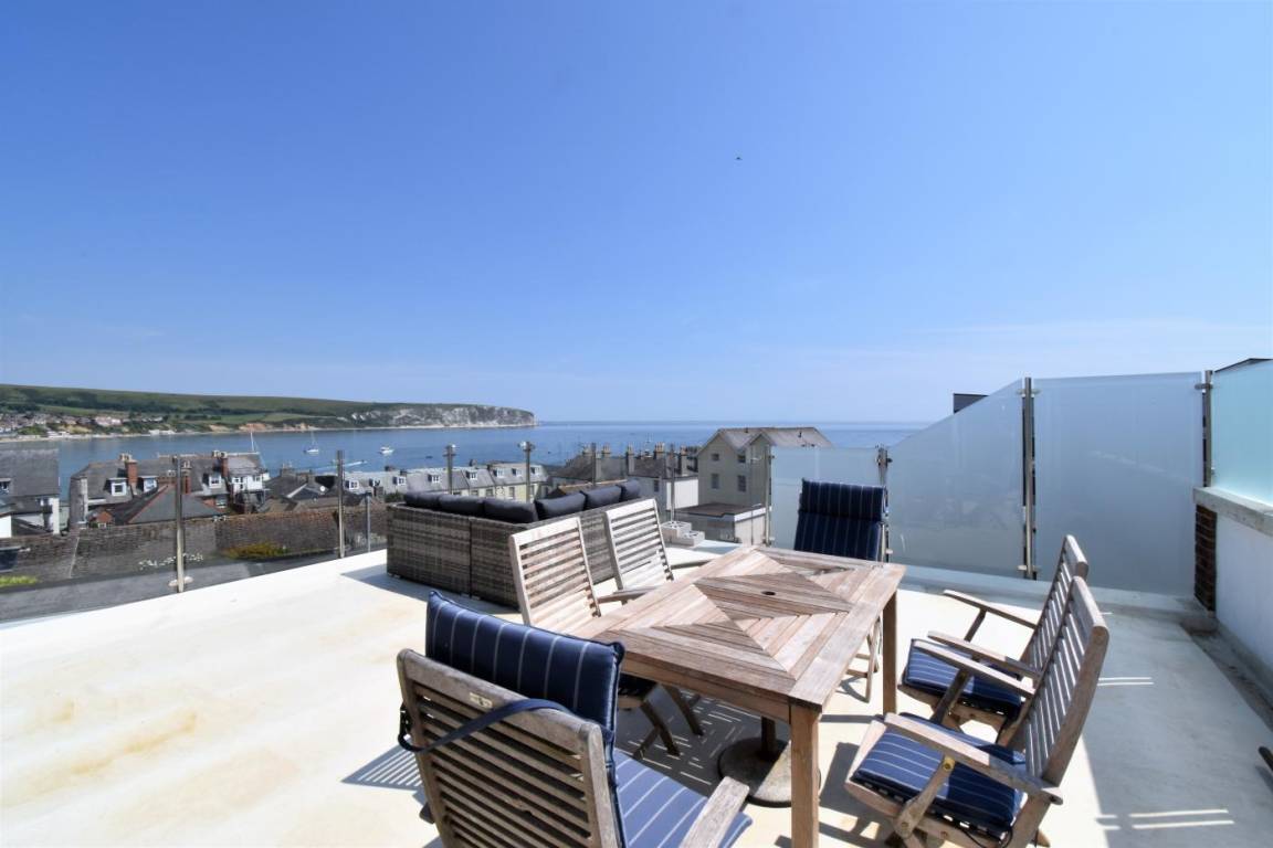 Cottage ∙ 2 Bedrooms ∙ 4 Guests - Swanage