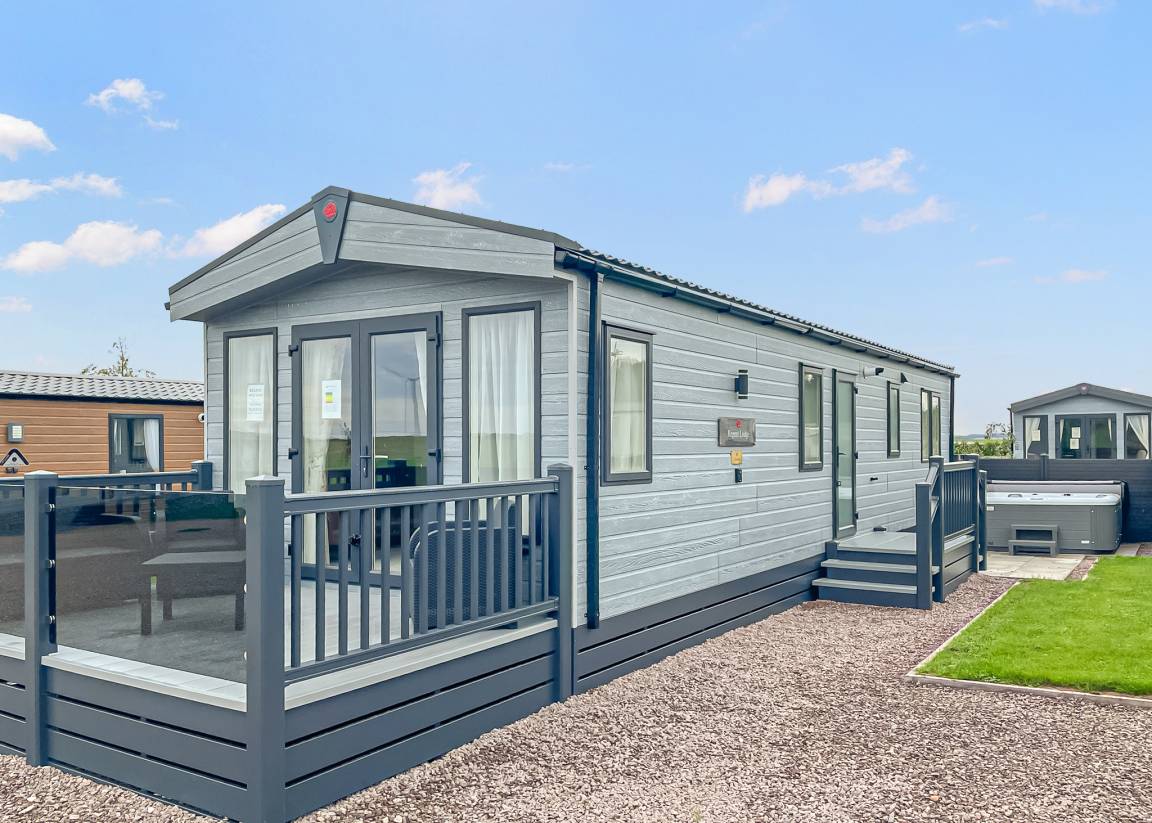 Chalet ∙ 2 Bedrooms ∙ 4 Guests - Aberdeenshire