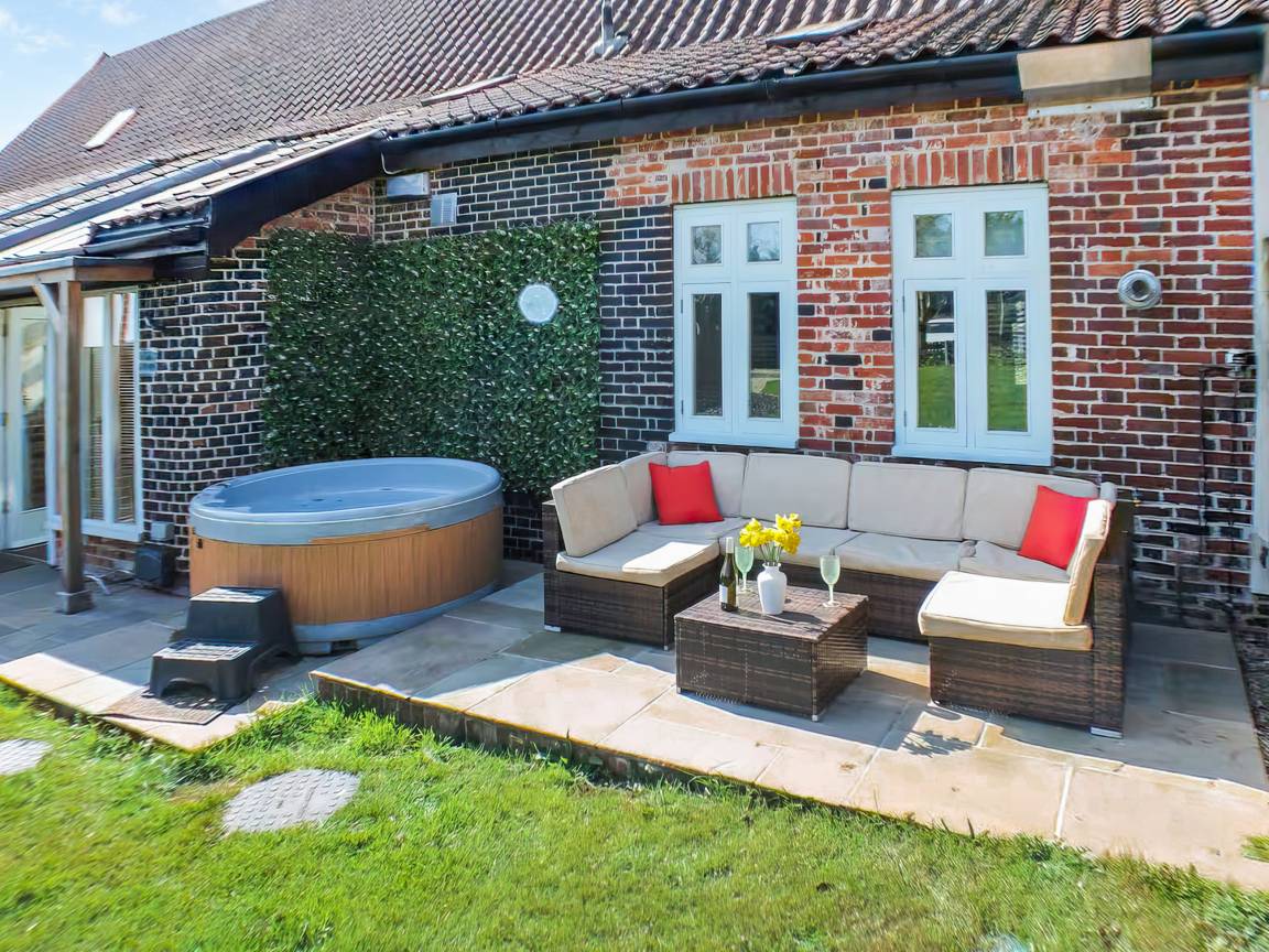 Cottage ∙ 3 Bedrooms ∙ 6 Guests - Suffolk