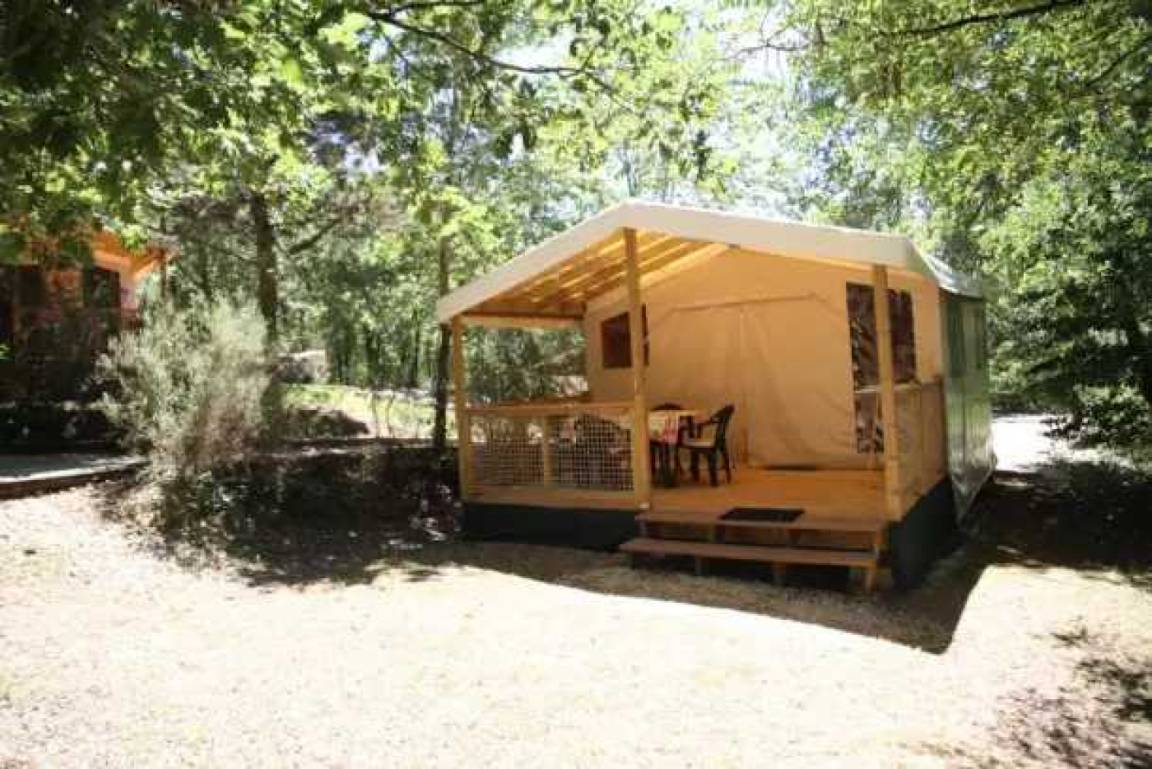35 M² Tente ∙ 2 Chambres ∙ 4 Personnes - Lot-et-Garonne