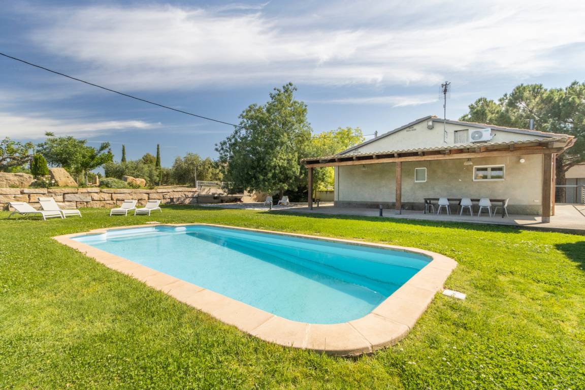 110 M² Casa ∙ 3 Habitaciones ∙ 8 Huéspedes - Fraga