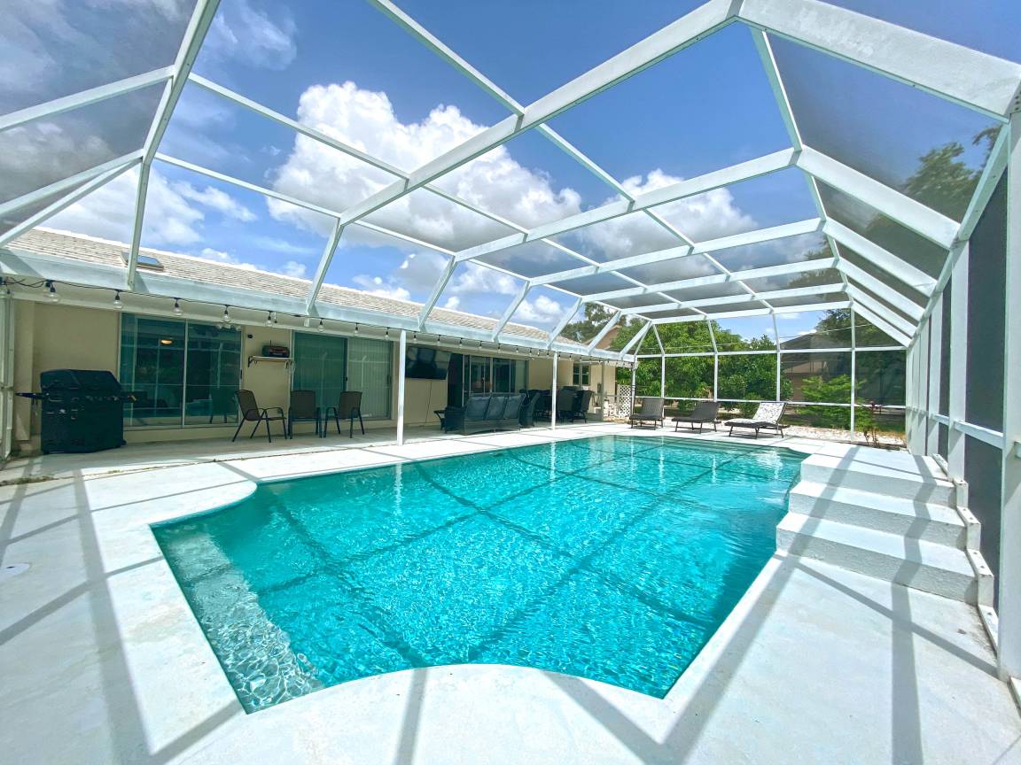 153 M² House ∙ 4 Bedrooms ∙ 9 Guests - Siesta Key, FL