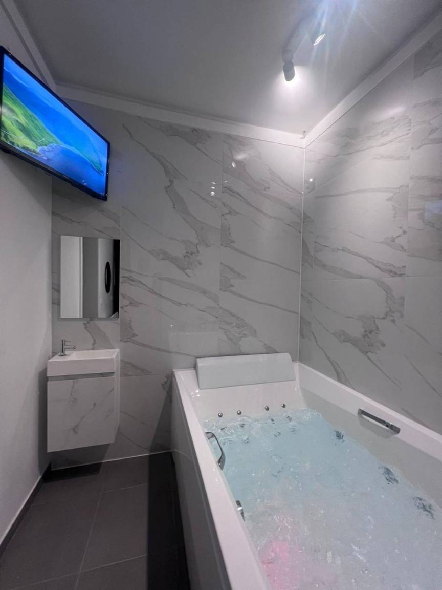 35 M² Apartment ∙ 2 Bedrooms ∙ 2 Guests - Seraing