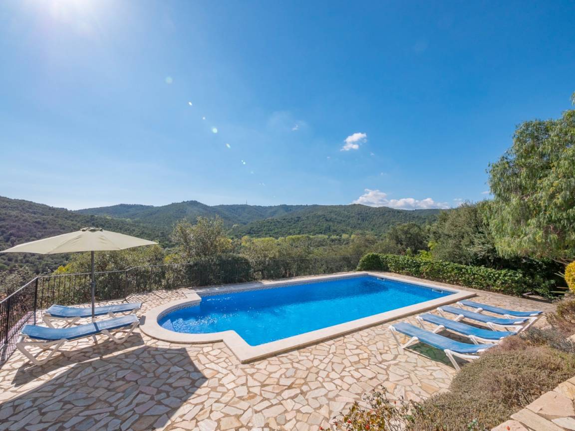 170 M² Villa ∙ 5 Bedrooms ∙ 10 Guests - Platja d'Aro