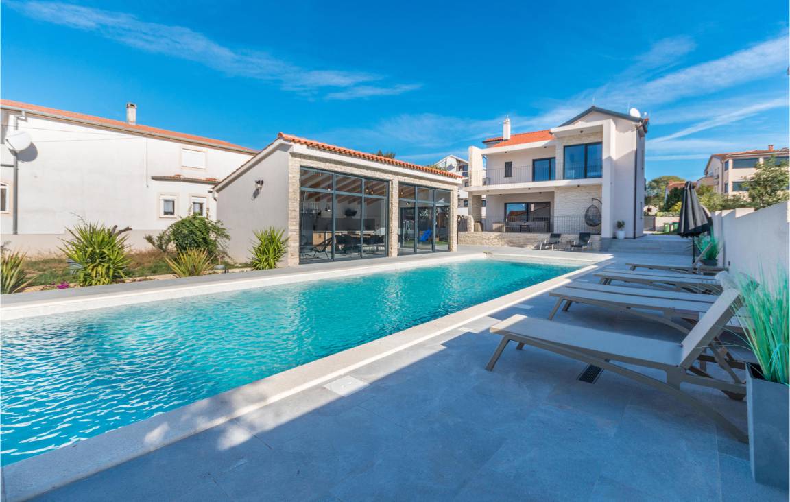 320 M² House ∙ 5 Bedrooms ∙ 10 Guests - Biograd na Moru