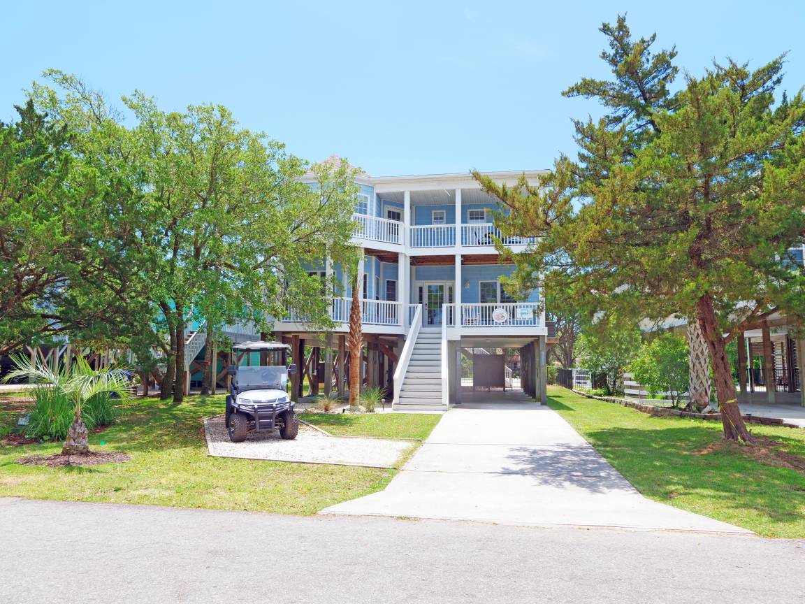 249 M² House ∙ 6 Bedrooms ∙ 12 Guests - Oak Island, NC