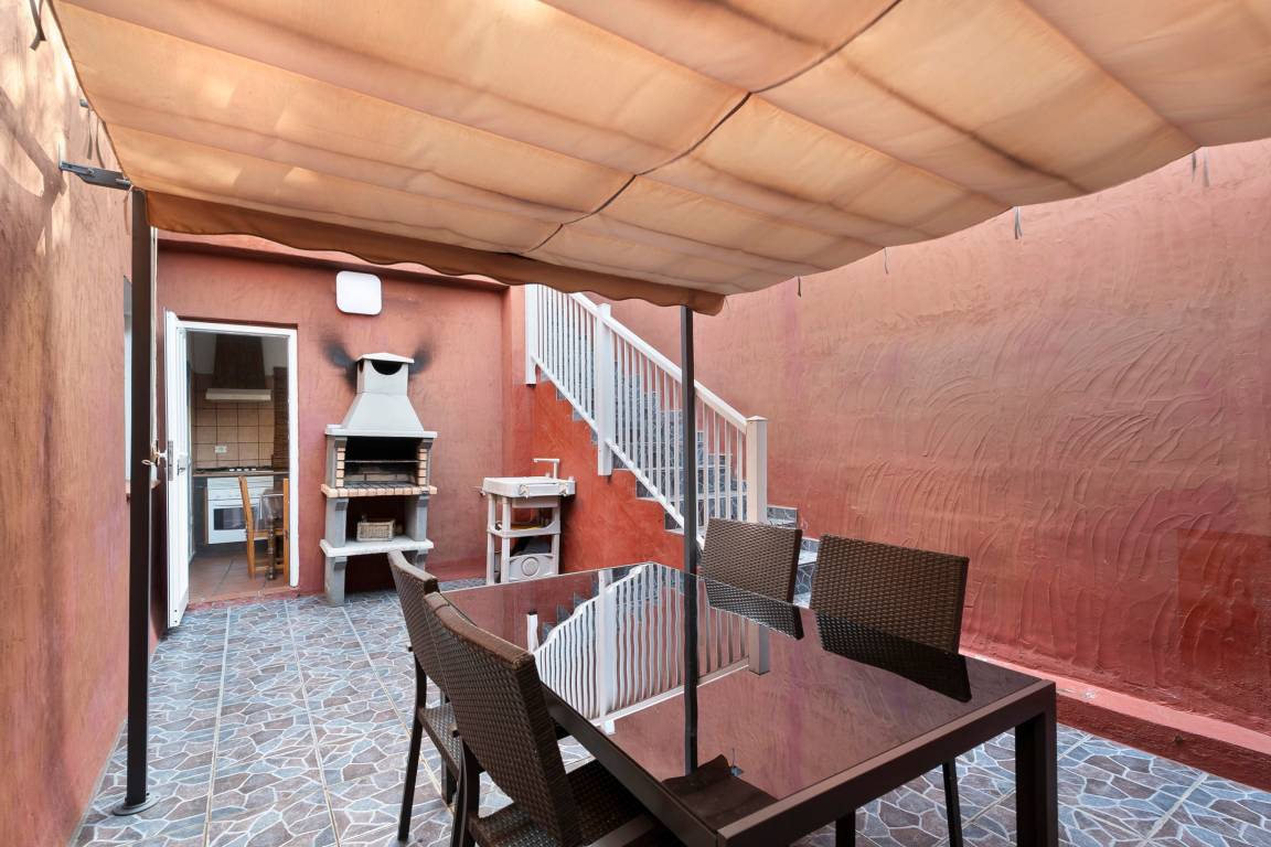 80 M² Ferienwohnung ∙ 2 Schlafzimmer ∙ 4 Gäste - El Hierro