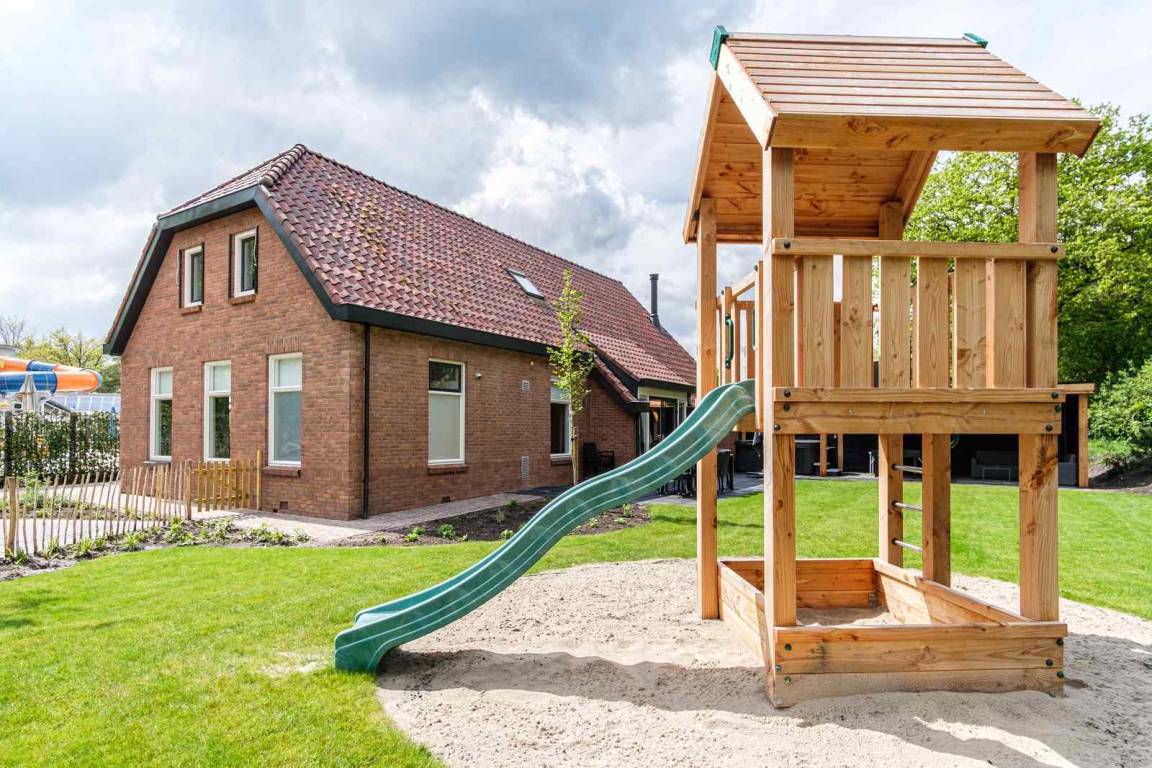 200 M² Maison De Vacances ∙ 6 Chambres ∙ 12 Personnes - Slagharen