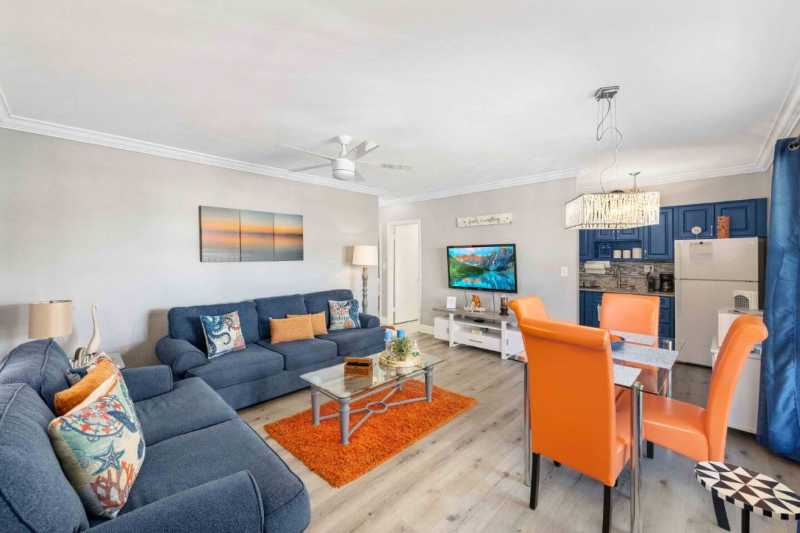67 M² Condo ∙ 2 Bedrooms ∙ 6 Guests - Marco Island, FL
