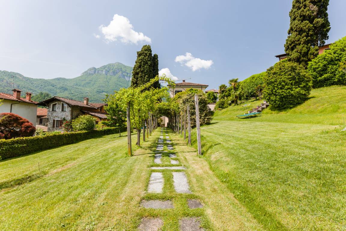 80 M² Apartamento ∙ 2 Habitaciones ∙ 4 Huéspedes - Menaggio