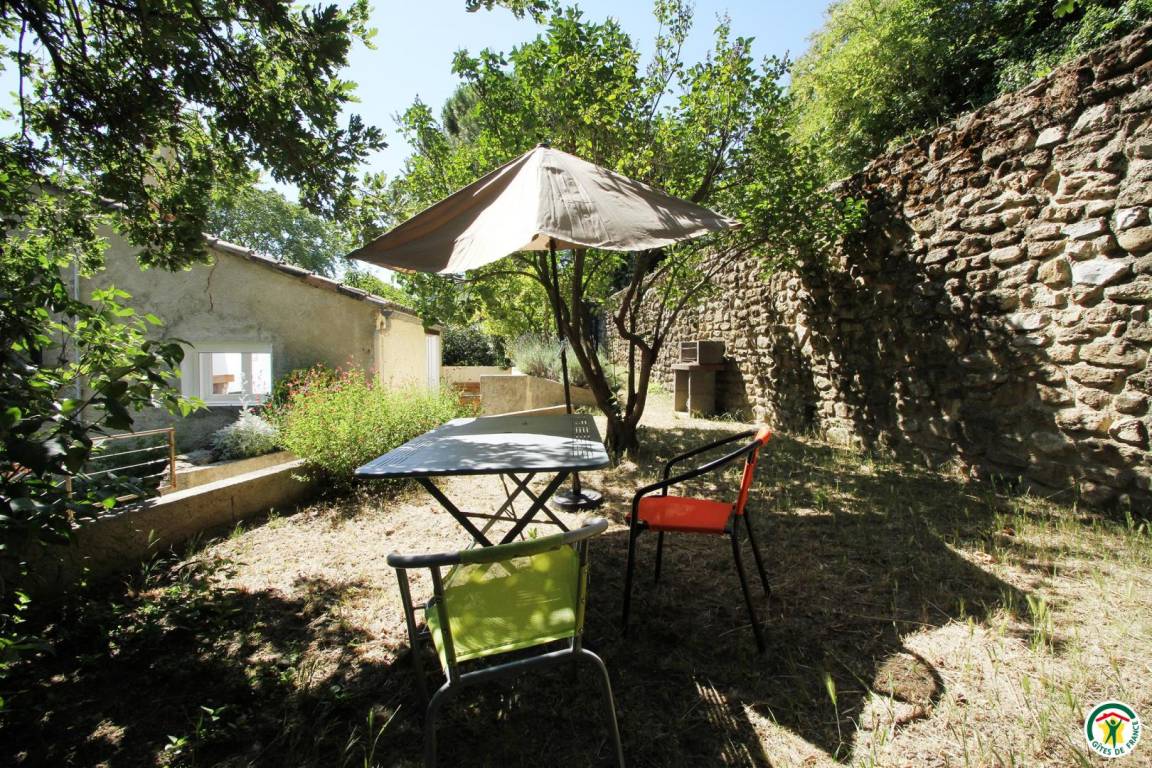 82 M² Gîte ∙ 3 Schlafzimmer ∙ 6 Gäste - Nyons