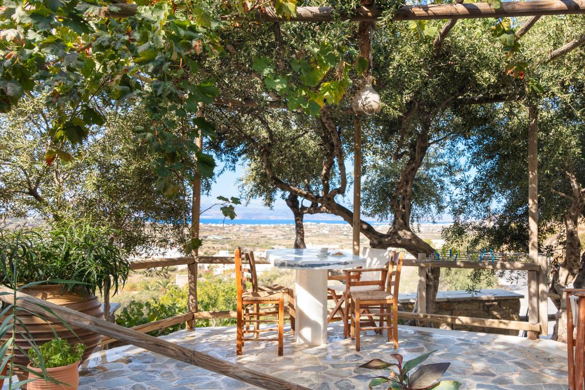 80 M² House ∙ 2 Bedrooms ∙ 6 Guests - Naxos