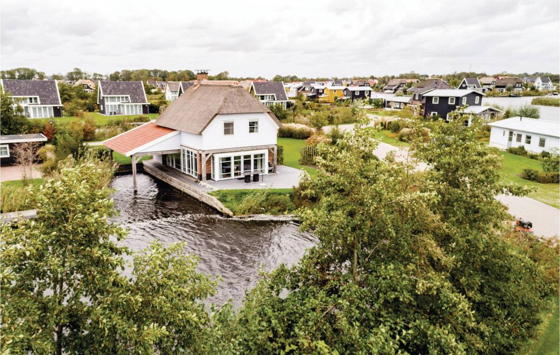 135 M² House ∙ 3 Bedrooms ∙ 6 Guests - Giethoorn