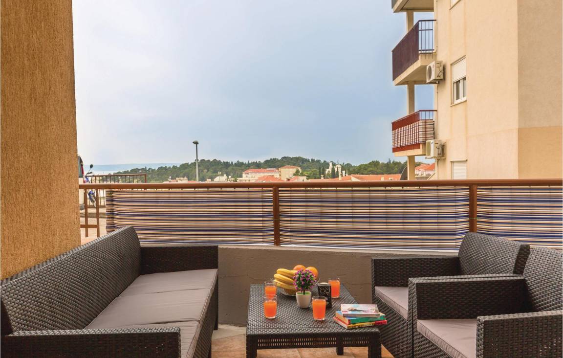 62 M² Apartament ∙ 2 Sypialnie ∙ 6 Gości - Igrane