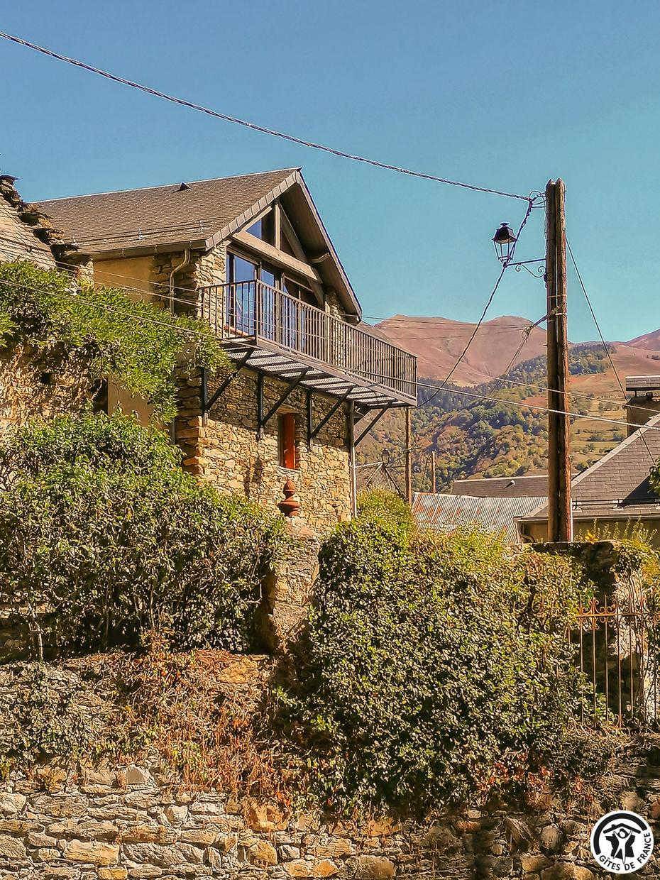 95 M² Gîte ∙ 2 Bedrooms ∙ 4 Guests - Les