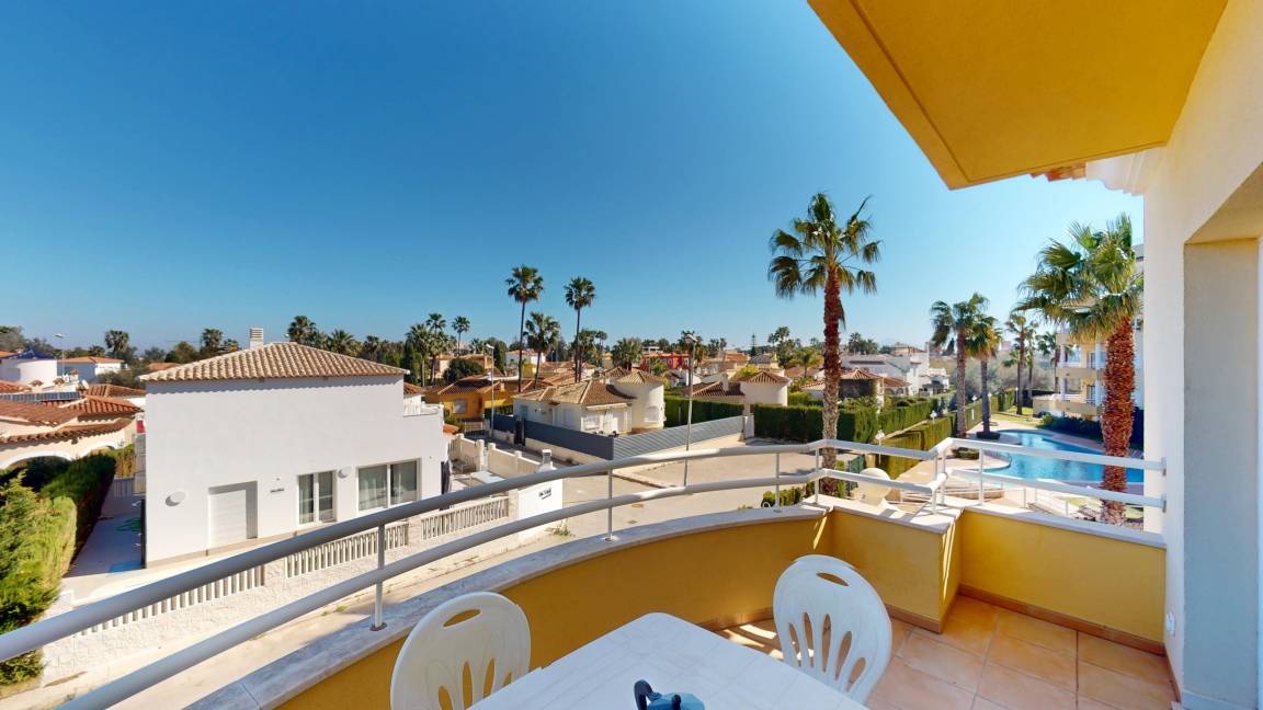 65 M² Apartamento ∙ 1 Habitación ∙ 2 Huéspedes - Oliva