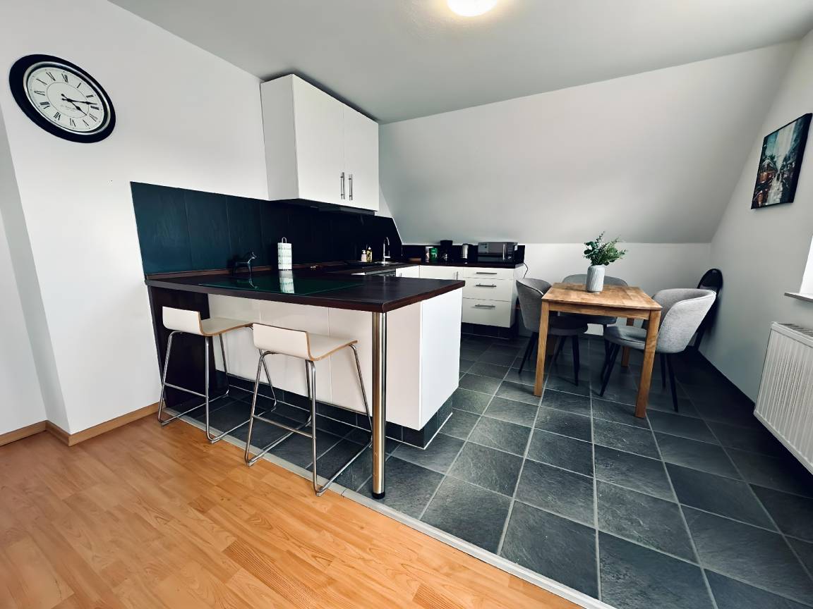 80 M² Ferienwohnung ∙ 2 Schlafzimmer ∙ 6 Gäste - Rheine
