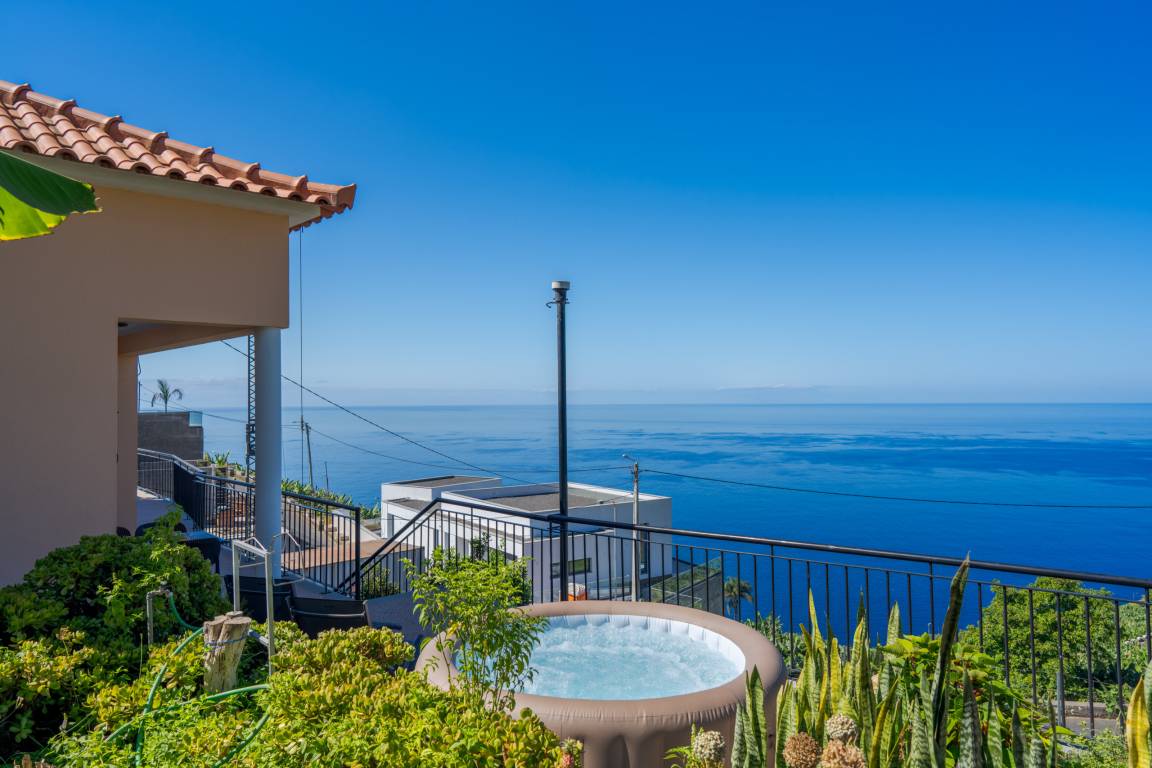 80 M² Apartment ∙ 2 Bedrooms ∙ 5 Guests - Madeira