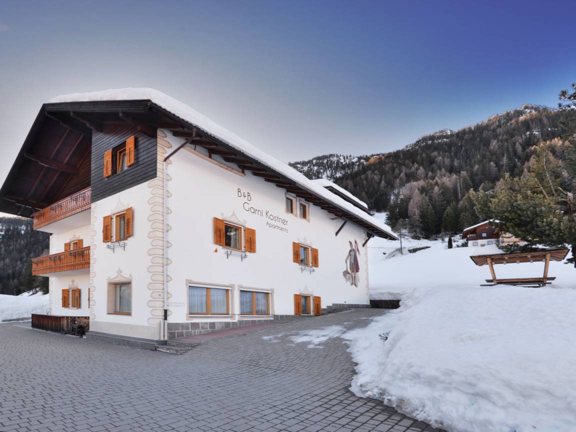 300 M² Ferienhaus ∙ 7 Schlafzimmer ∙ 16 Gäste - Val Gardena