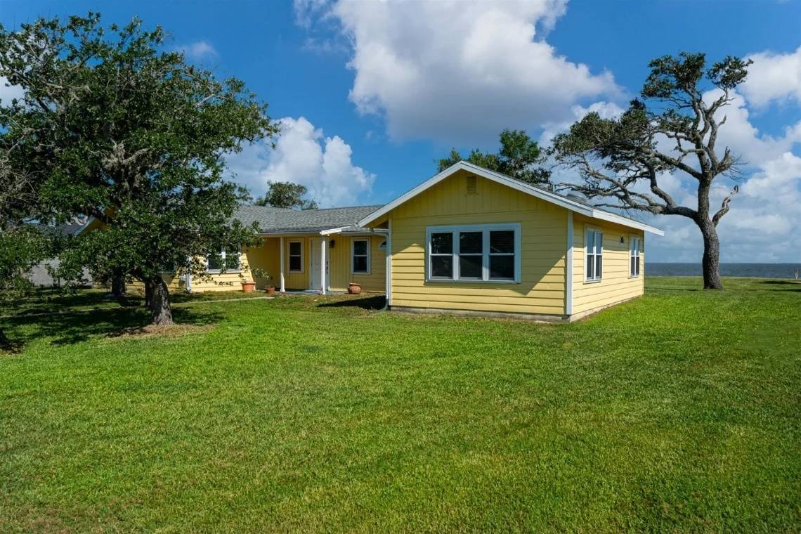 151 M² House ∙ 3 Bedrooms ∙ 10 Guests - Rockport, TX