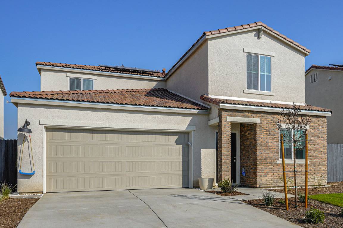 243 M² House ∙ 5 Bedrooms ∙ 10 Guests - Bakersfield, CA