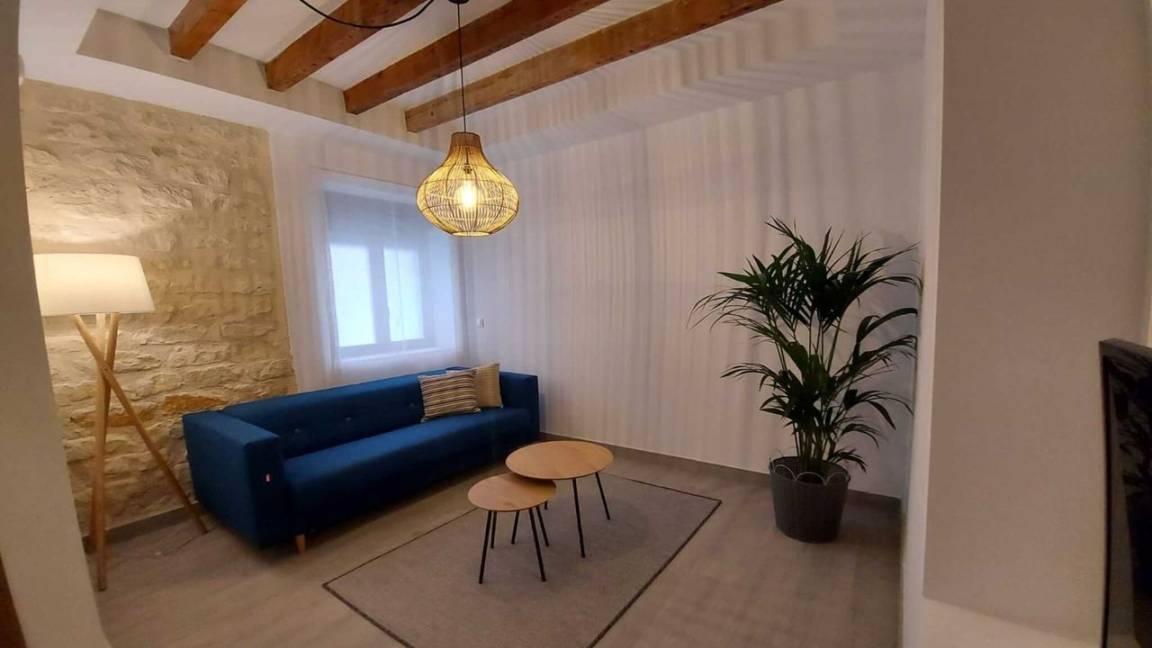 35 M² Hotel ∙ 1 Habitación ∙ 4 Huéspedes - Alicante