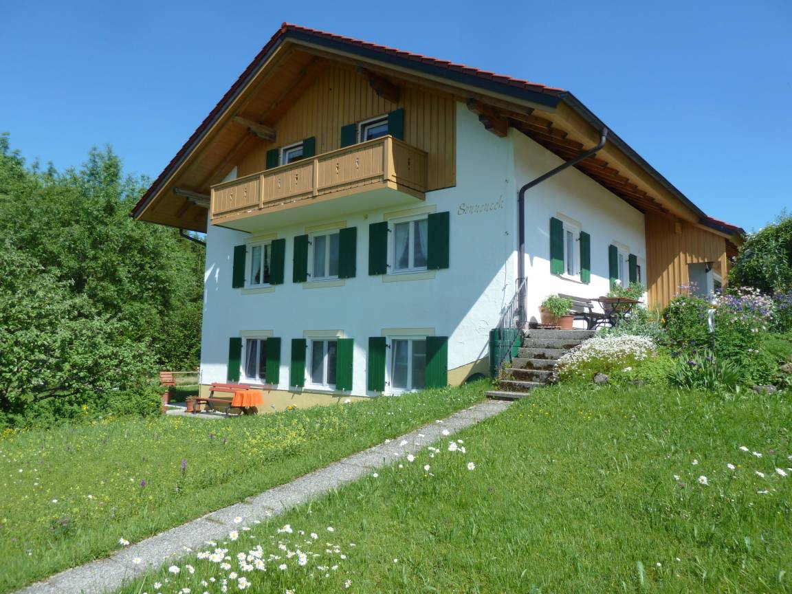 59 M² Ferienwohnung ∙ 1 Schlafzimmer ∙ 4 Gäste - Bad Bayersoien