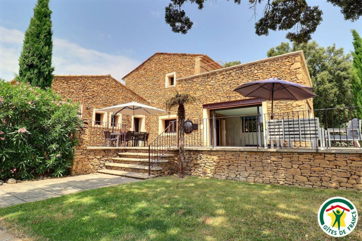 180 M² Gîte ∙ 3 Schlafzimmer ∙ 6 Gäste - Grillon