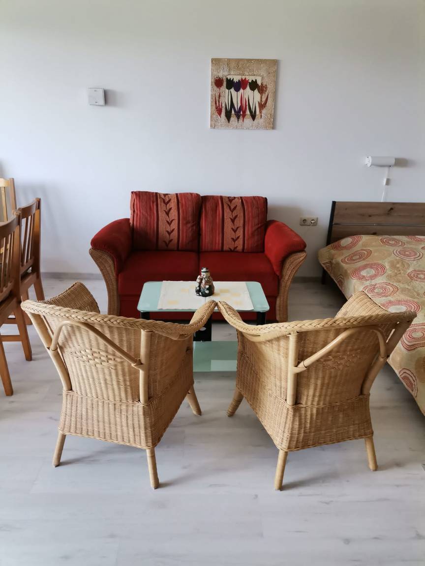 35 M² Apartamento ∙ 2 Huéspedes - Schorndorf, Bayern, Alemania