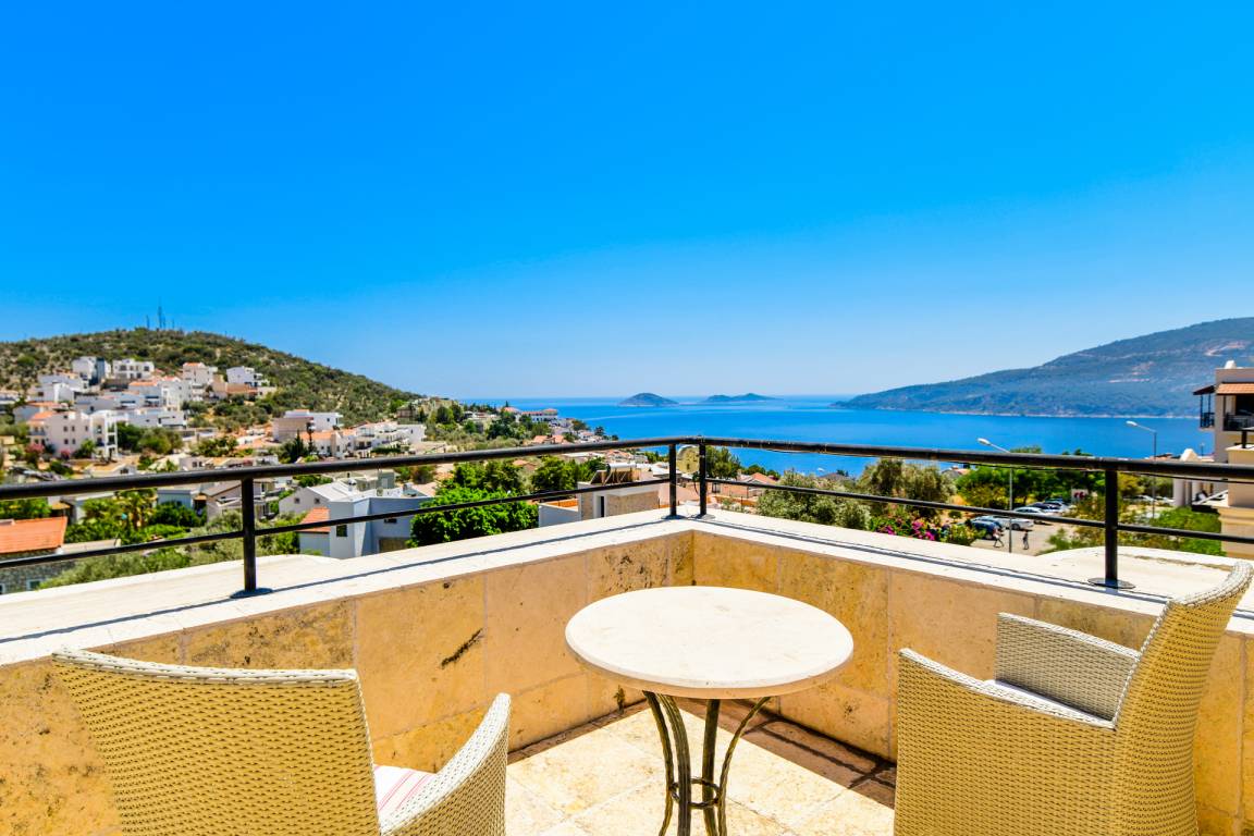 300 M² Villa ∙ 4 Bedrooms ∙ 8 Guests - Kalkan