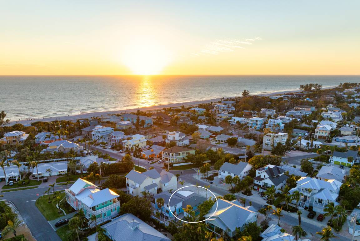 130 M² House ∙ 3 Bedrooms ∙ 6 Guests - Holmes Beach, FL