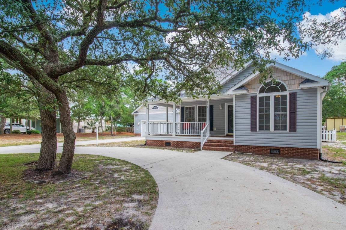 167 M² House ∙ 3 Bedrooms ∙ 8 Guests - Oak Island, NC
