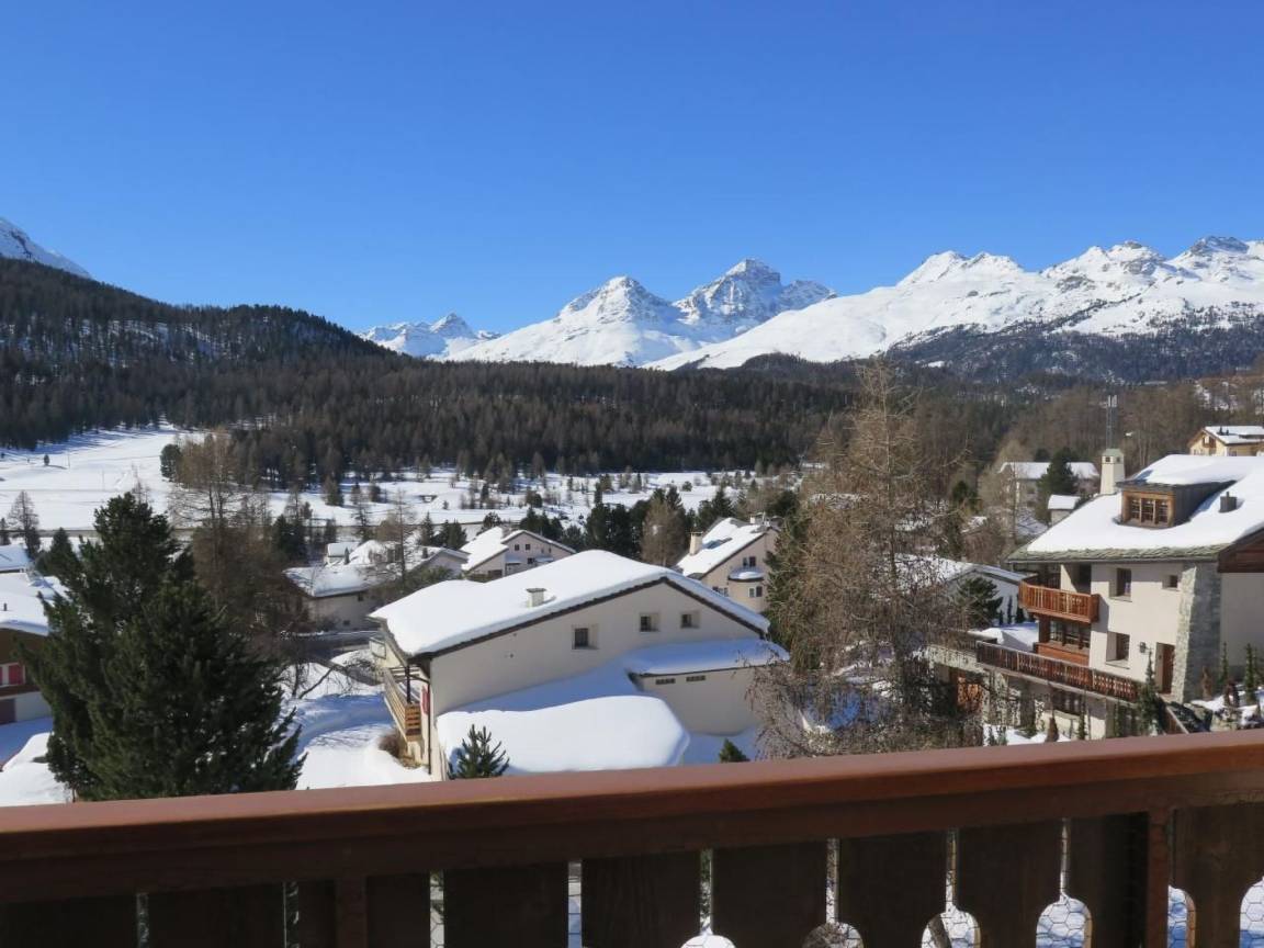 83 M² Ferienwohnung ∙ 3 Schlafzimmer ∙ 6 Gäste - Pontresina