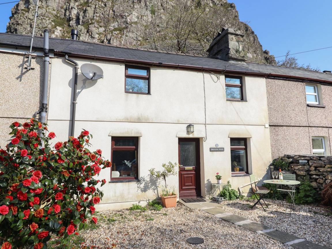 Cottage ∙ 3 Bedrooms ∙ 4 Guests - Blaenau Ffestiniog