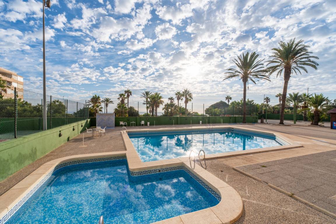 66 M² Appartement ∙ 2 Chambres ∙ 6 Personnes - Torrevieja