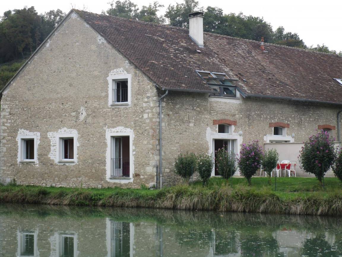 70 M² Gîte ∙ 2 Chambres ∙ 5 Personnes - Nemours