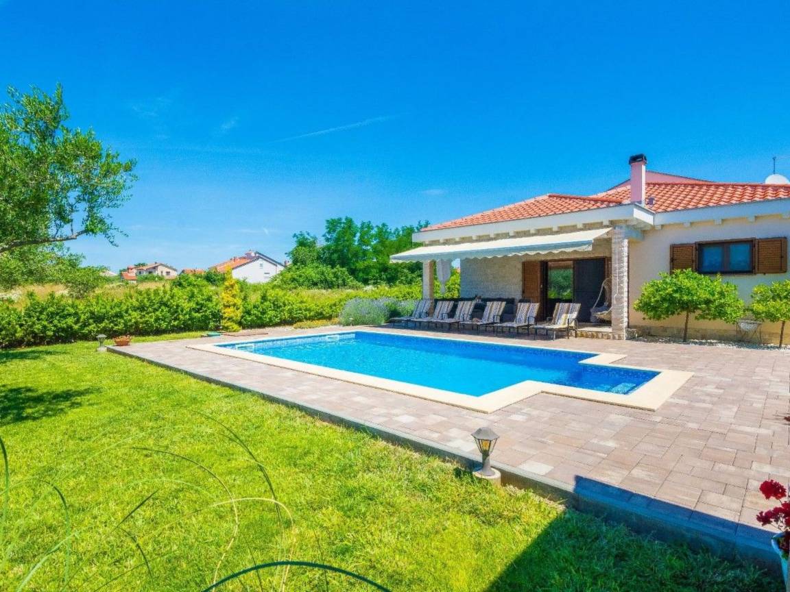 120 M² Ferienhaus ∙ 3 Schlafzimmer ∙ 8 Gäste - Nin