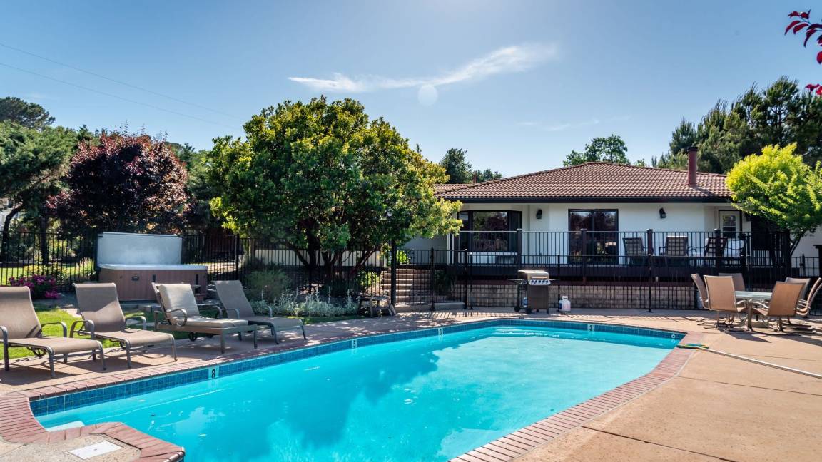 House ∙ 4 Bedrooms ∙ 8 Guests - Paso Robles, CA